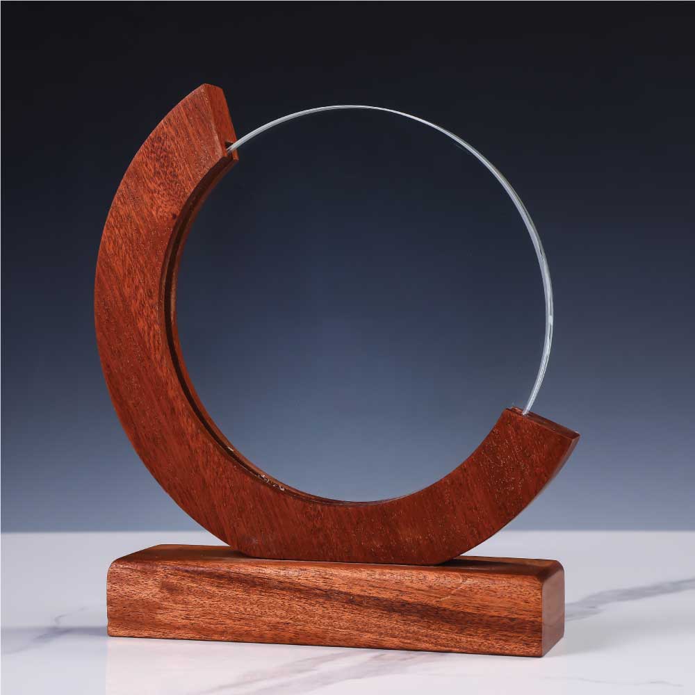 Moonlight Prestige Award – Gifto Graphics