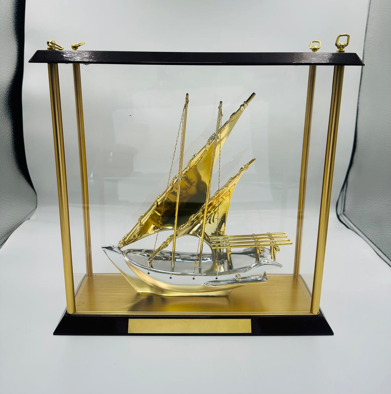 Gold & Silver Dhow Model in Wooden Display Case – Gifto Graphics